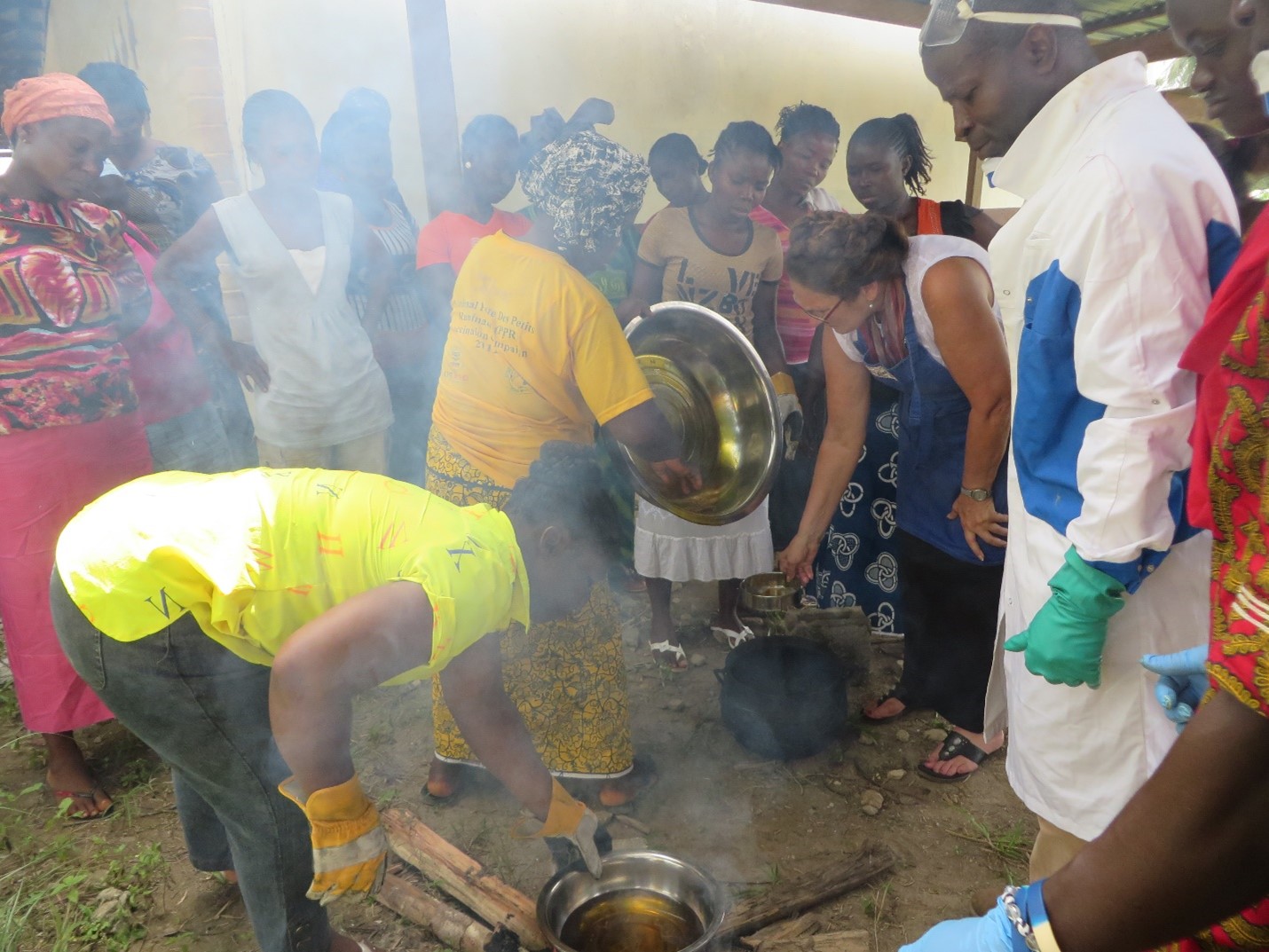 Making soap with ashes - Freshwater Reporter