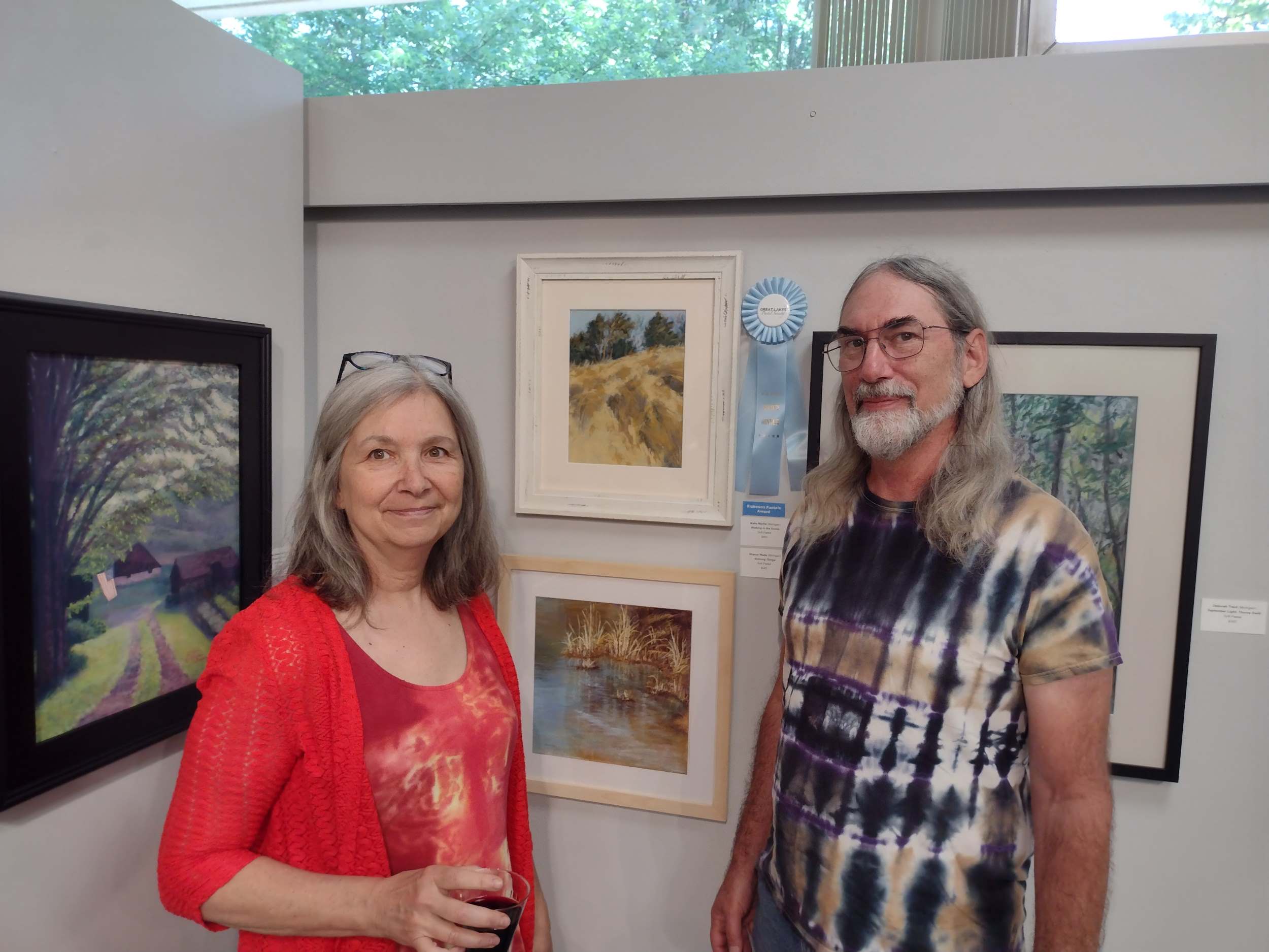 Local artist receives award - Freshwater Reporter